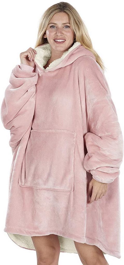 The Best Hooded Blankets – All You Need this Winter - Cosy Sleep